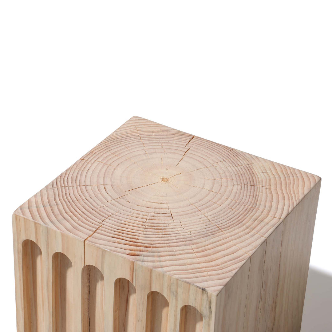 Supa form 2 - New Zealand Pine Wood Round Side Table – Sawdust