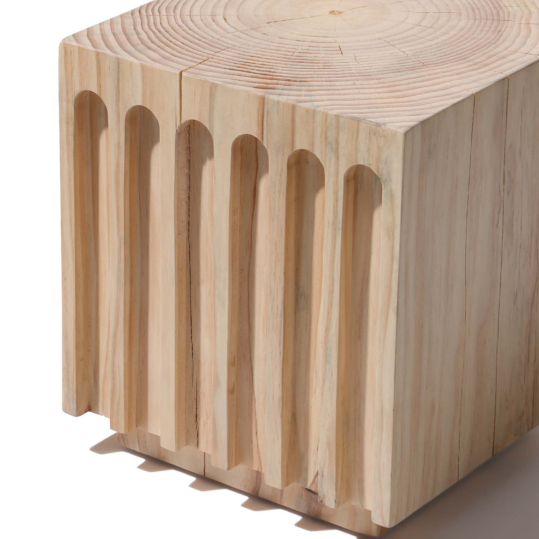 Supa form 2 - New Zealand Pine Wood Round Side Table – Sawdust